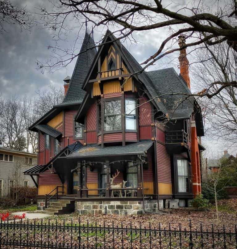 25 Stunning Victorian House Exteriors That Will Leave You in Awe – DecoFond