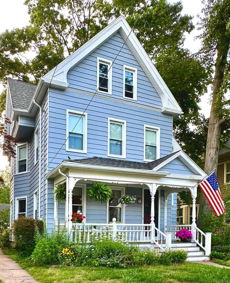 Blue Houses Are Taking Over—Get Inspired with These Jaw-Dropping Ideas ...