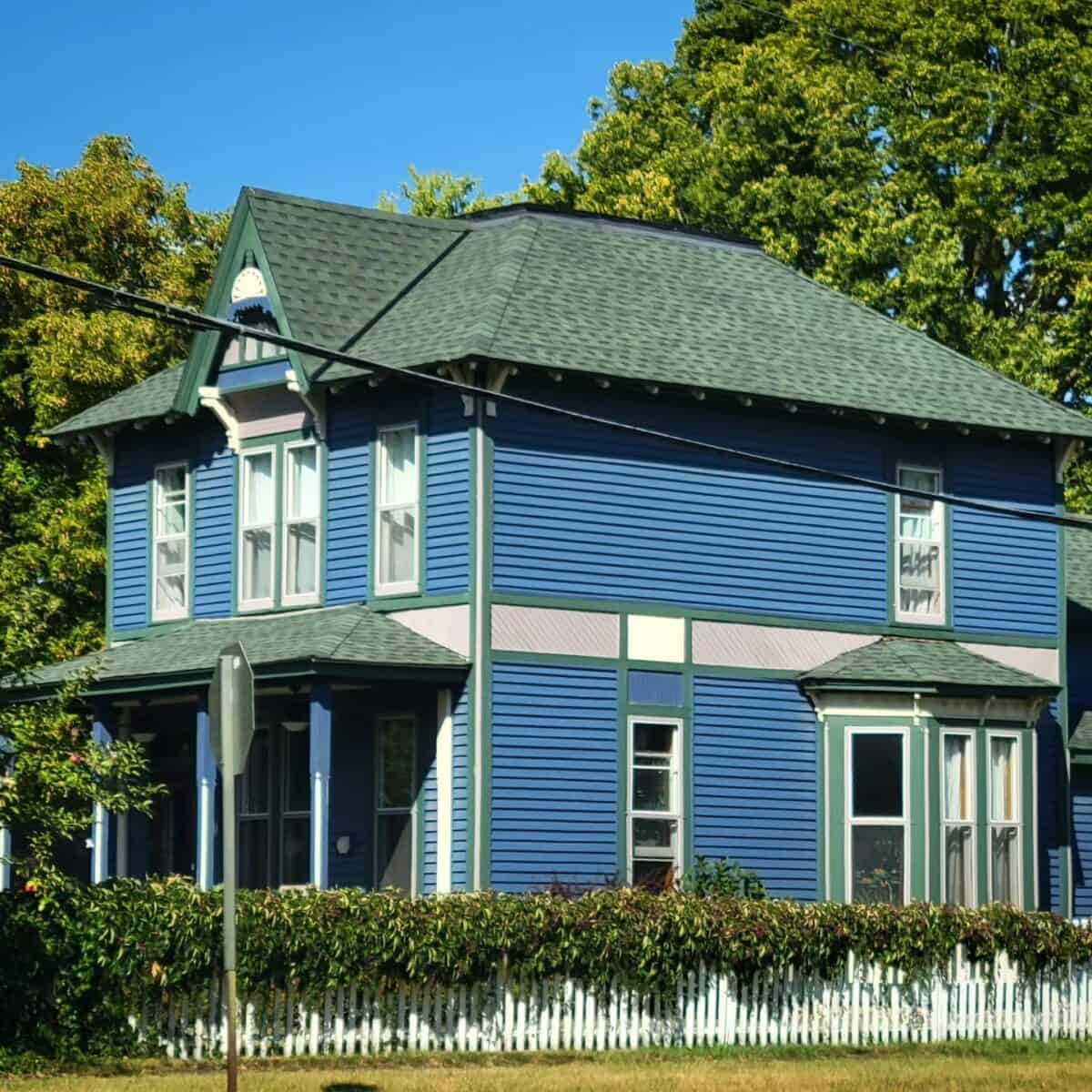 Blue Houses Are Taking Over—Get Inspired with These Jaw-Dropping Ideas ...