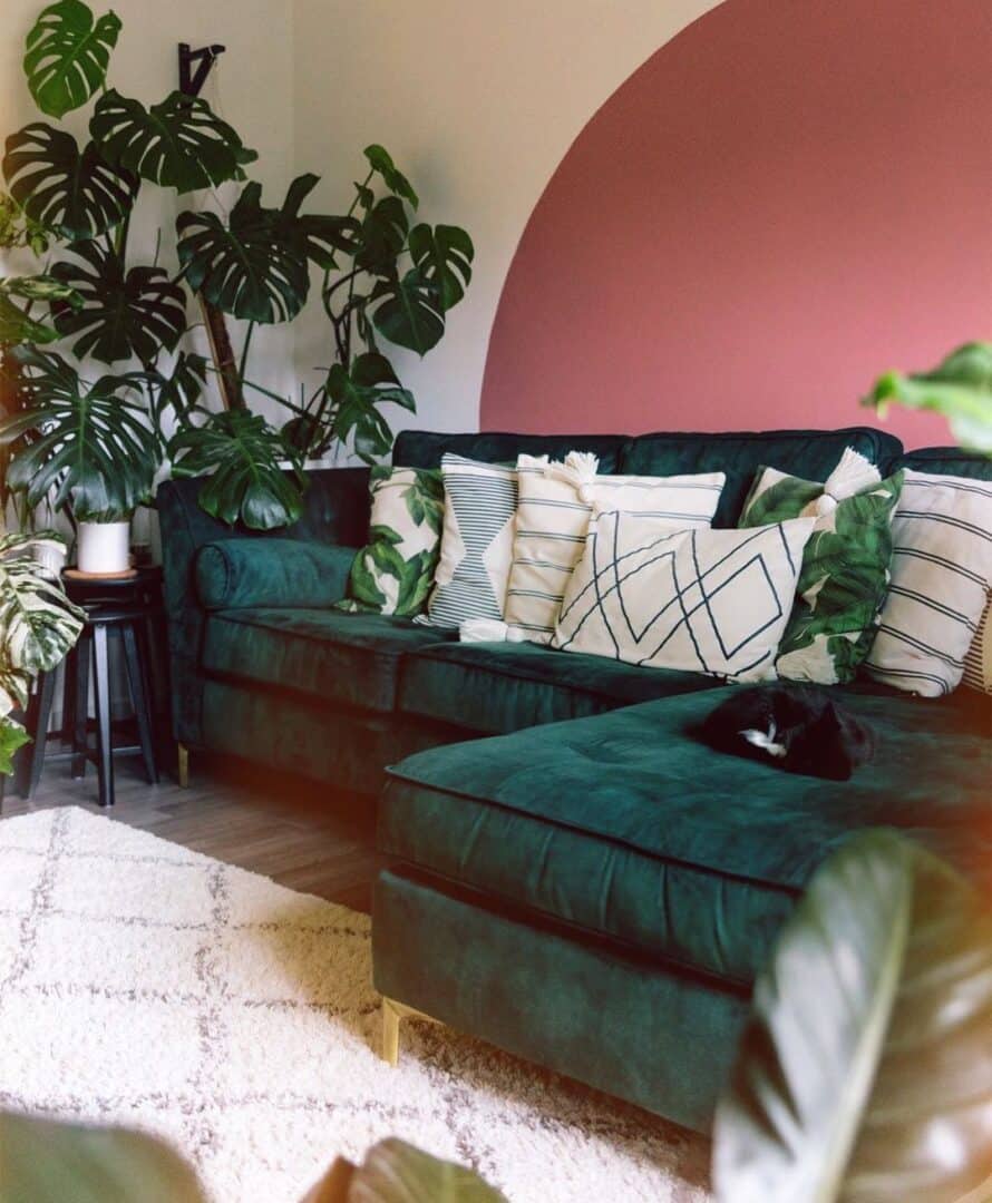 From Drab to Fab: How to Make Your Green Color Sofa Pop – DecoFond