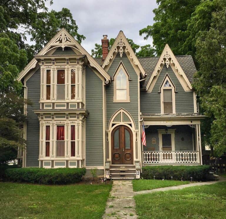 20 Dark Gothic Homes You Need to See to Believe – DecoFond