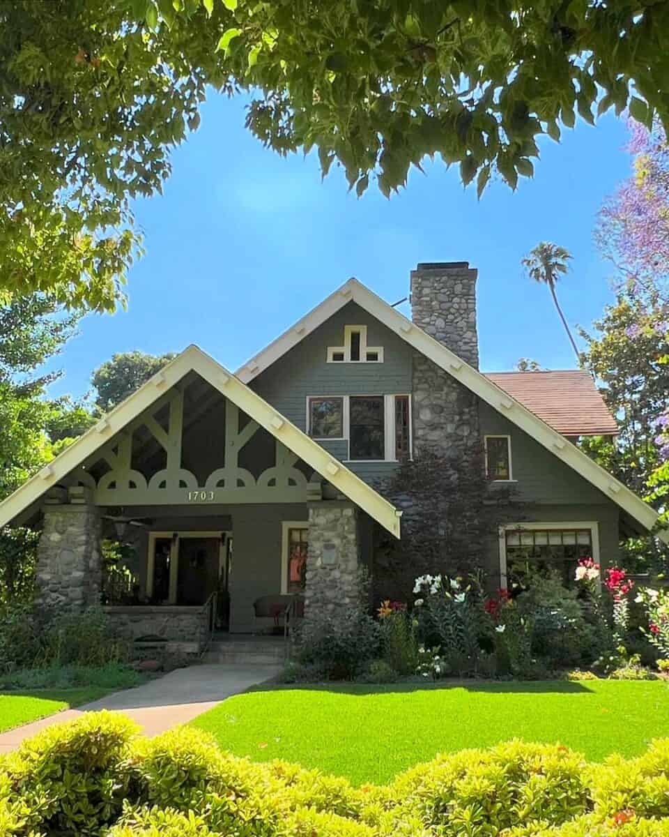 The Ultimate Craftsman Style House Inspo: 20 Breathtaking Examples ...