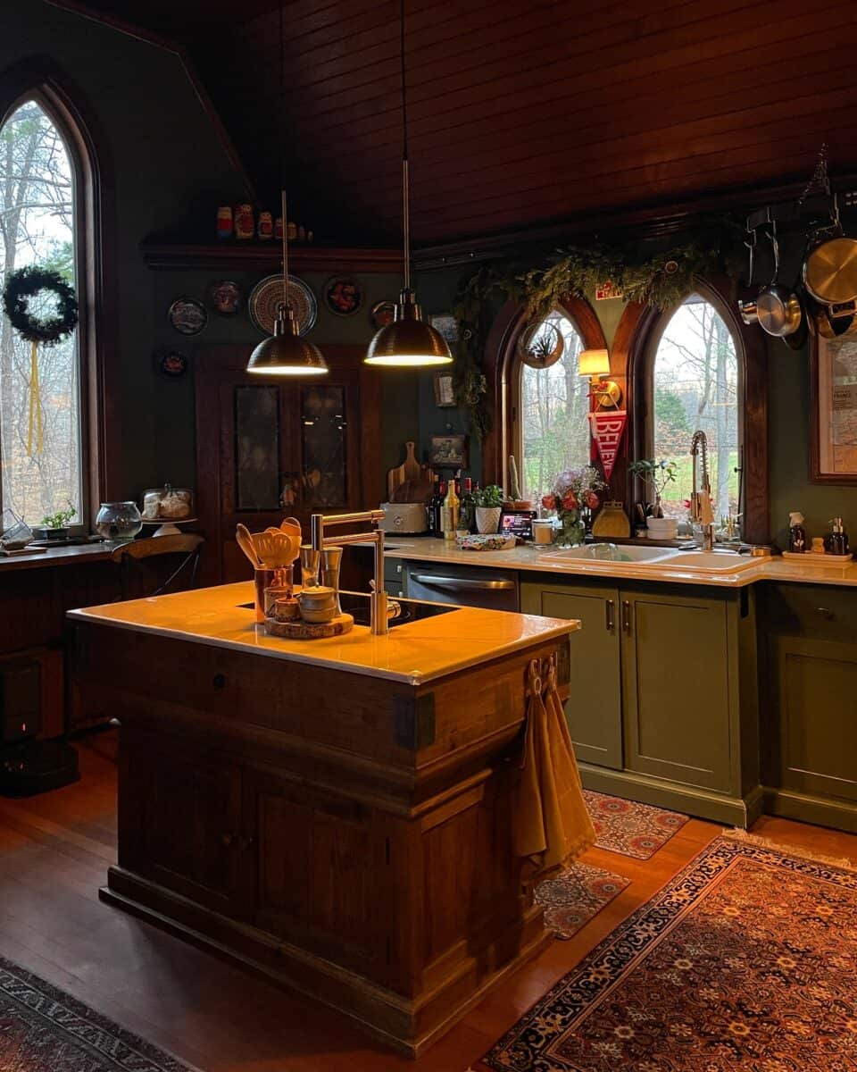 Dark Academia Decor: How to Easily Capture the Intellectual Aesthetic ...