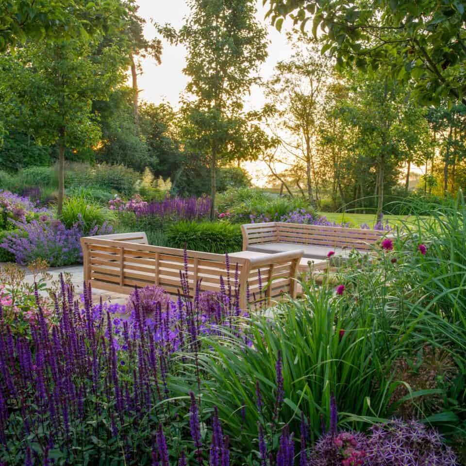 22 Backyard Garden Landscaping Ideas – Create An Outside Corner For ...