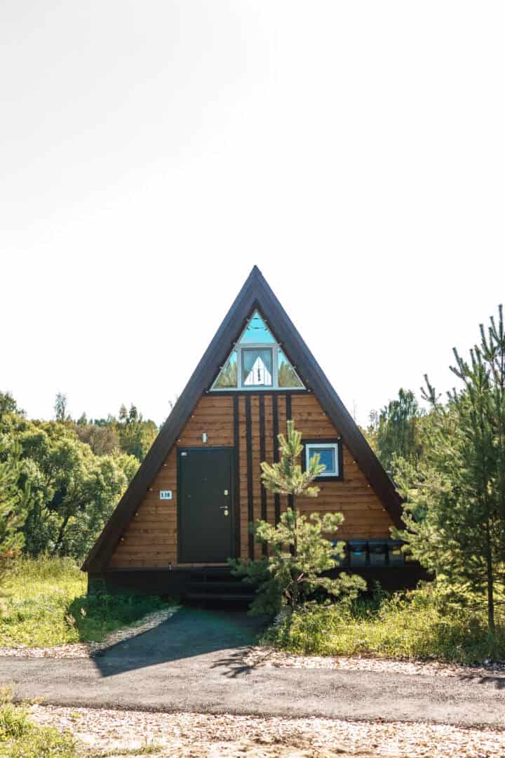 23 Small Cabin Designs To Get Inspired: Find The Best One For Yourself ...