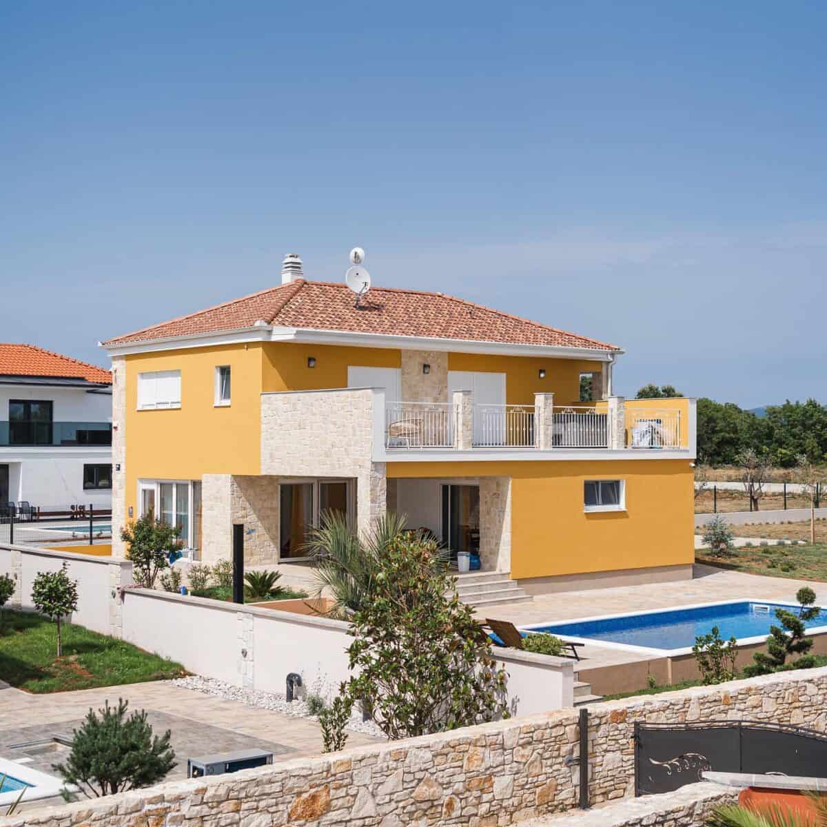 Yellow House Ideas – Fun & Lively Houses – DecoFond