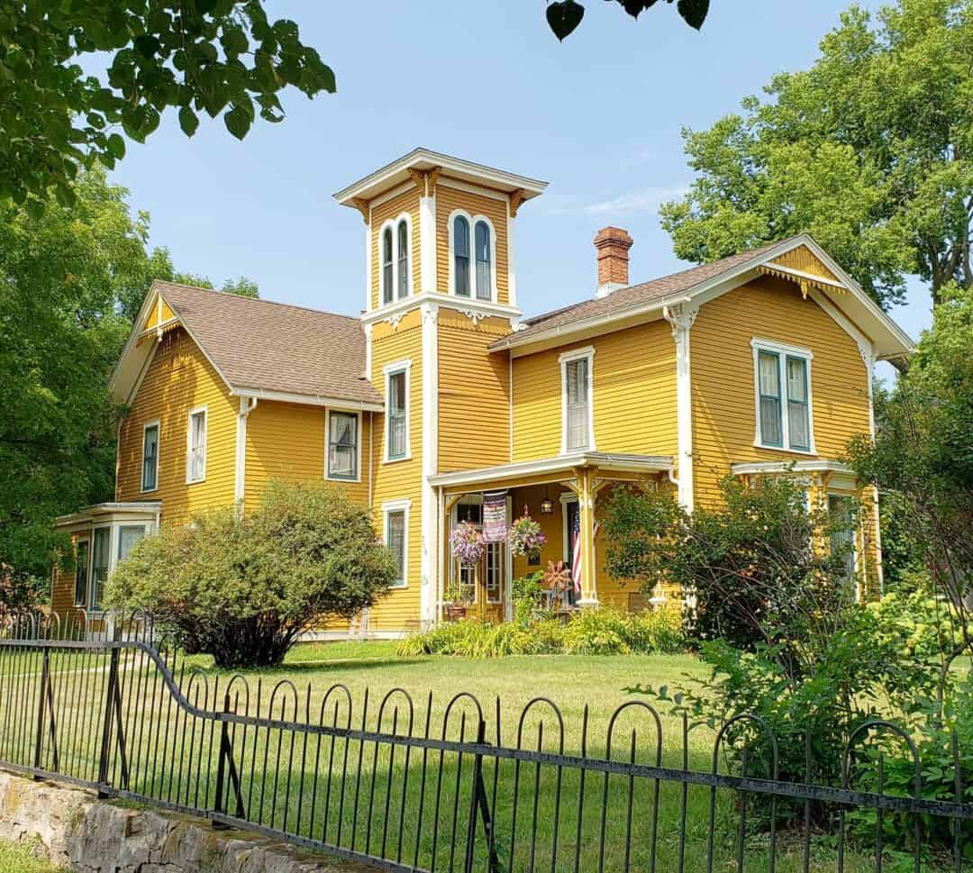 Yellow House Ideas – Fun & Lively Houses – DecoFond