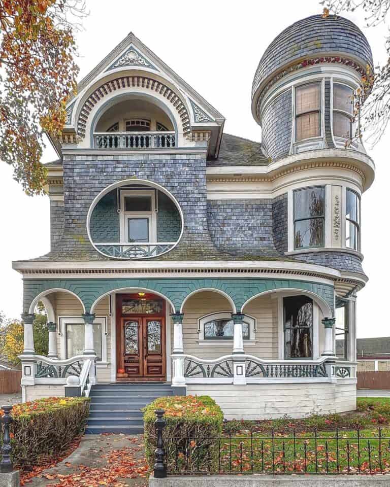 25 Stunning Victorian House Exteriors That Will Leave You in Awe – DecoFond