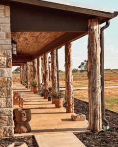 12 Key Elements That Define the Ultimate Ranch House – DecoFond