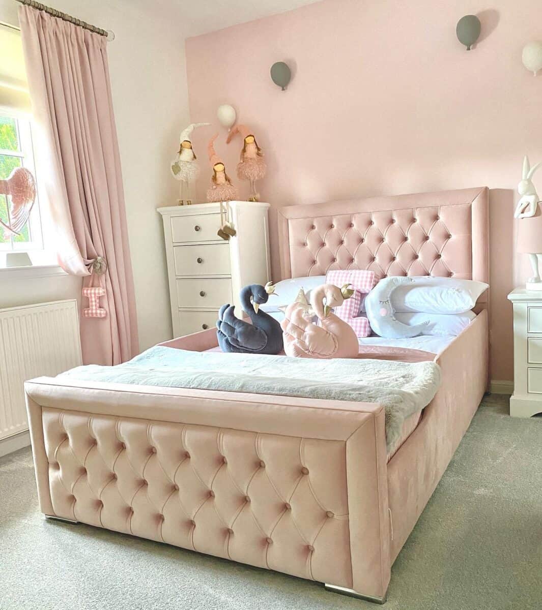 The Most Beautiful Bedroom Ideas For Girls – Girlie Designs – DecoFond