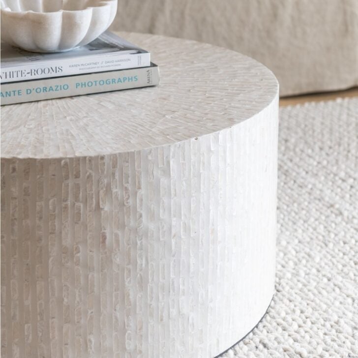 Stylish Circles: Round Coffee Tables That Transform Any Room – DecoFond