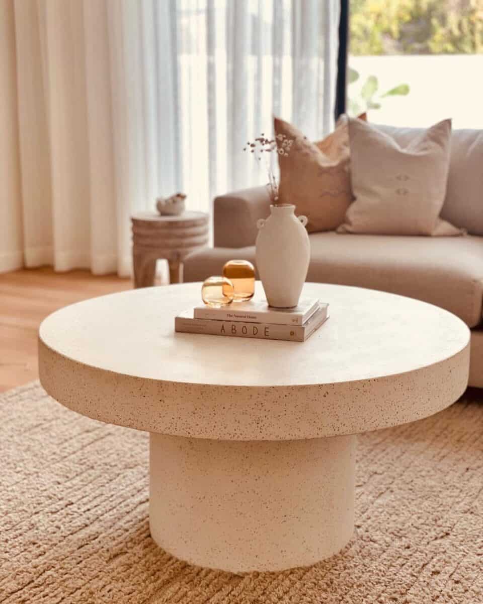 Stylish Circles: Round Coffee Tables That Transform Any Room – DecoFond