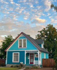 Blue Houses Are Taking Over—Get Inspired with These Jaw-Dropping Ideas ...