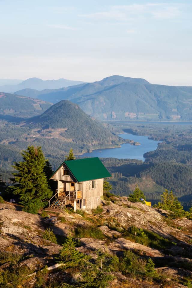 23 Small Cabin Designs To Get Inspired: Find The Best One For Yourself ...