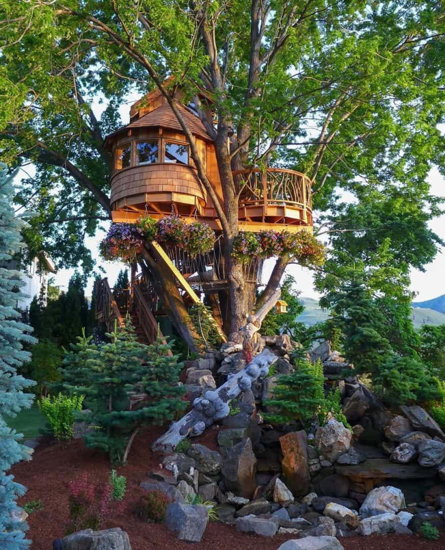 Up In The Clouds: Beautiful Treehouse Ideas For Family Fun – DecoFond