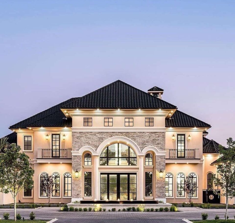 Luxury Living: 13 Outstanding Modern Mansions – DecoFond