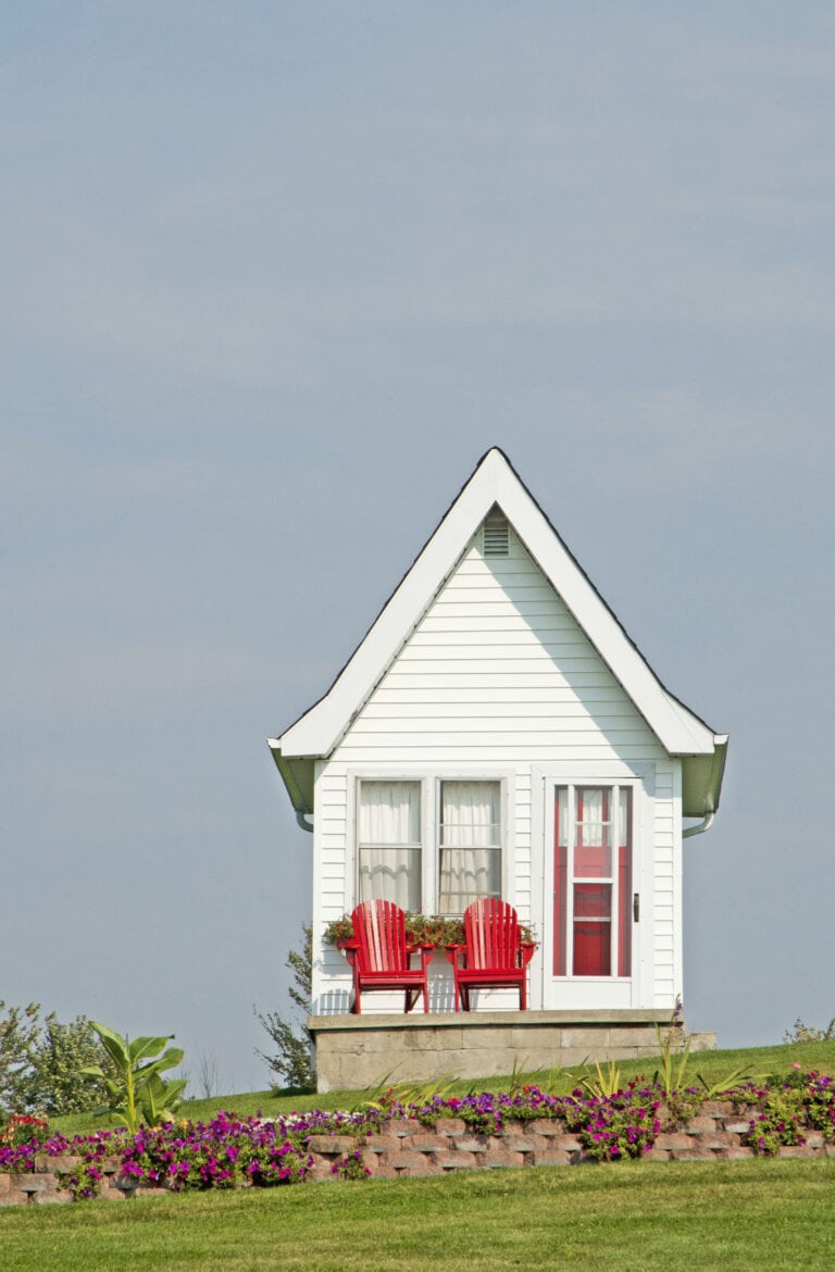 23 Small Cabin Designs To Get Inspired: Find The Best One For Yourself ...