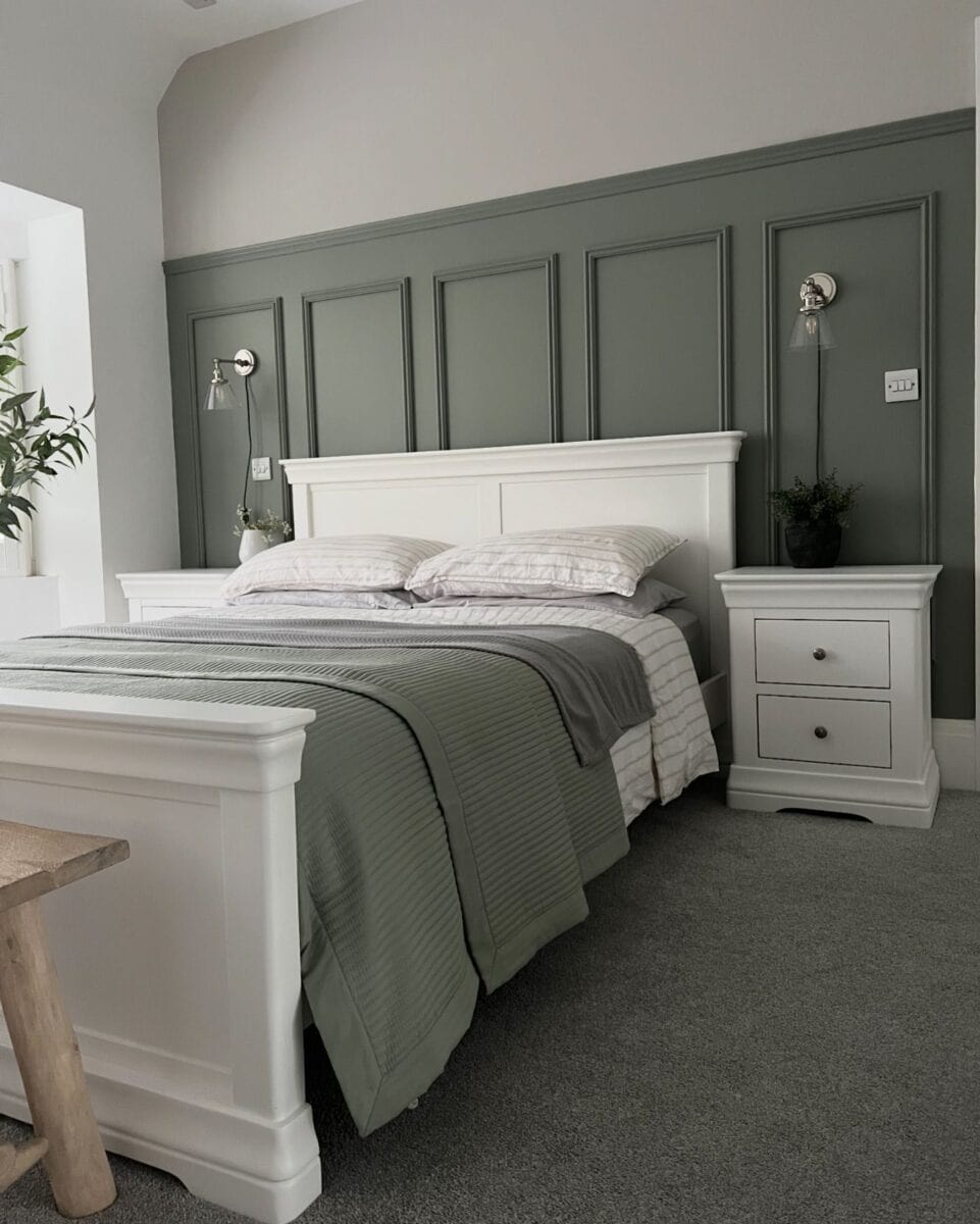 Green Bedroom Ideas That Will Bring a Burst of Life to Your Walls ...