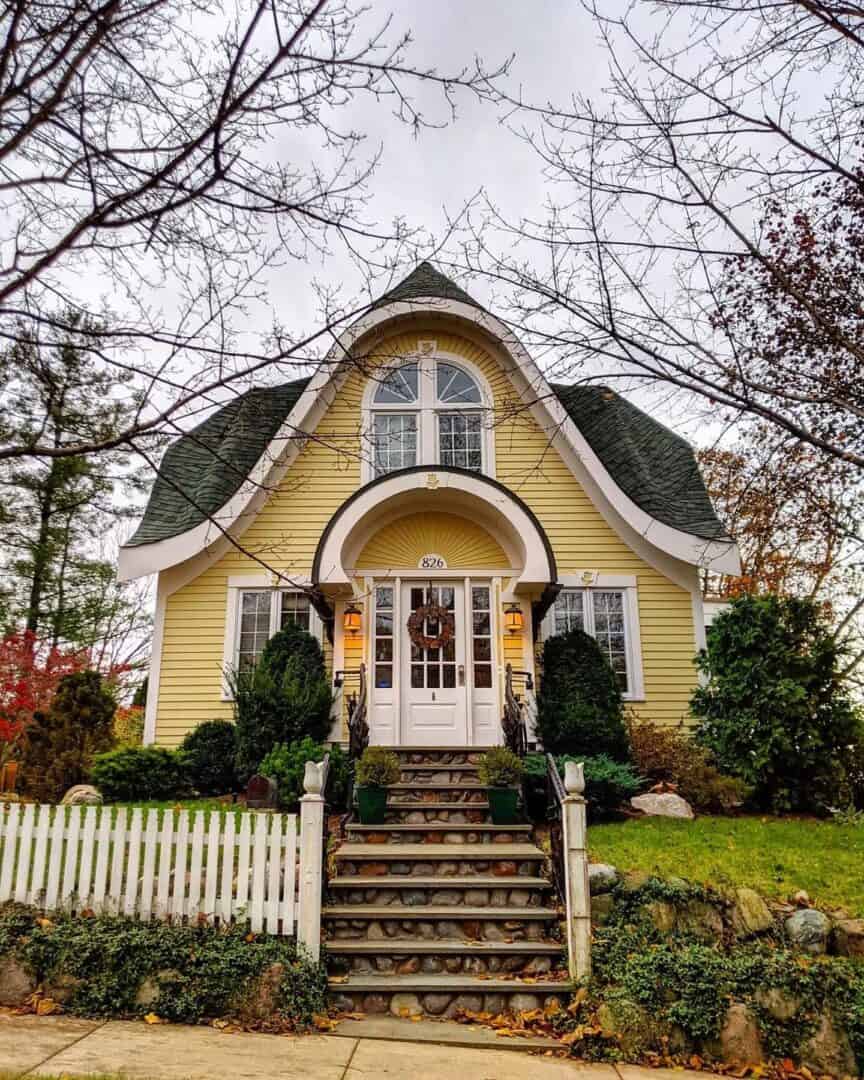 Yellow House Ideas – Fun & Lively Houses – DecoFond