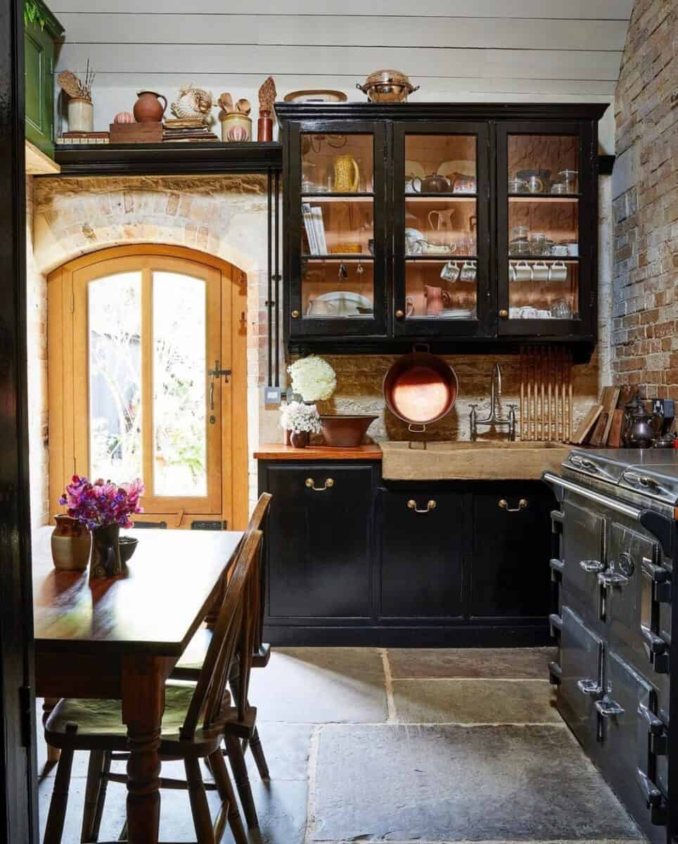 Past Revived: 23 Victorian Kitchens With a Modern Twist – DecoFond