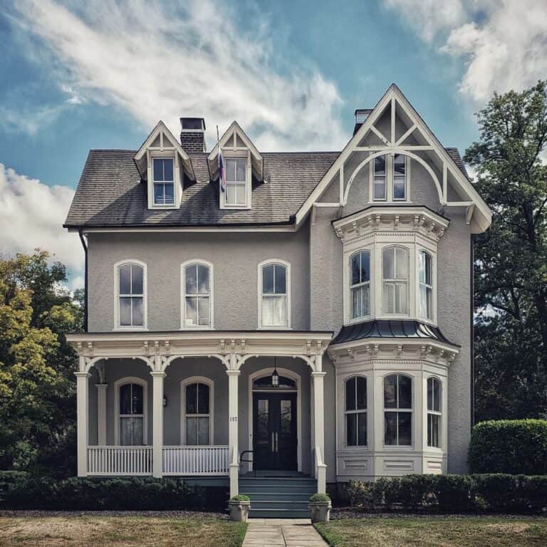 20 Dark Gothic Homes You Need to See to Believe – DecoFond