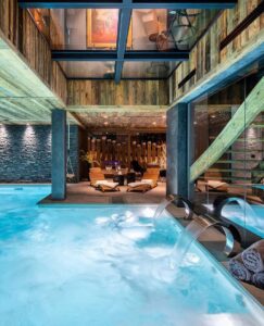Make a Splash With These 20 Indoor Pool Ideas! – DecoFond