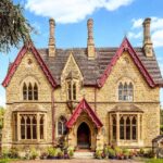20 Dark Gothic Homes You Need to See to Believe – DecoFond