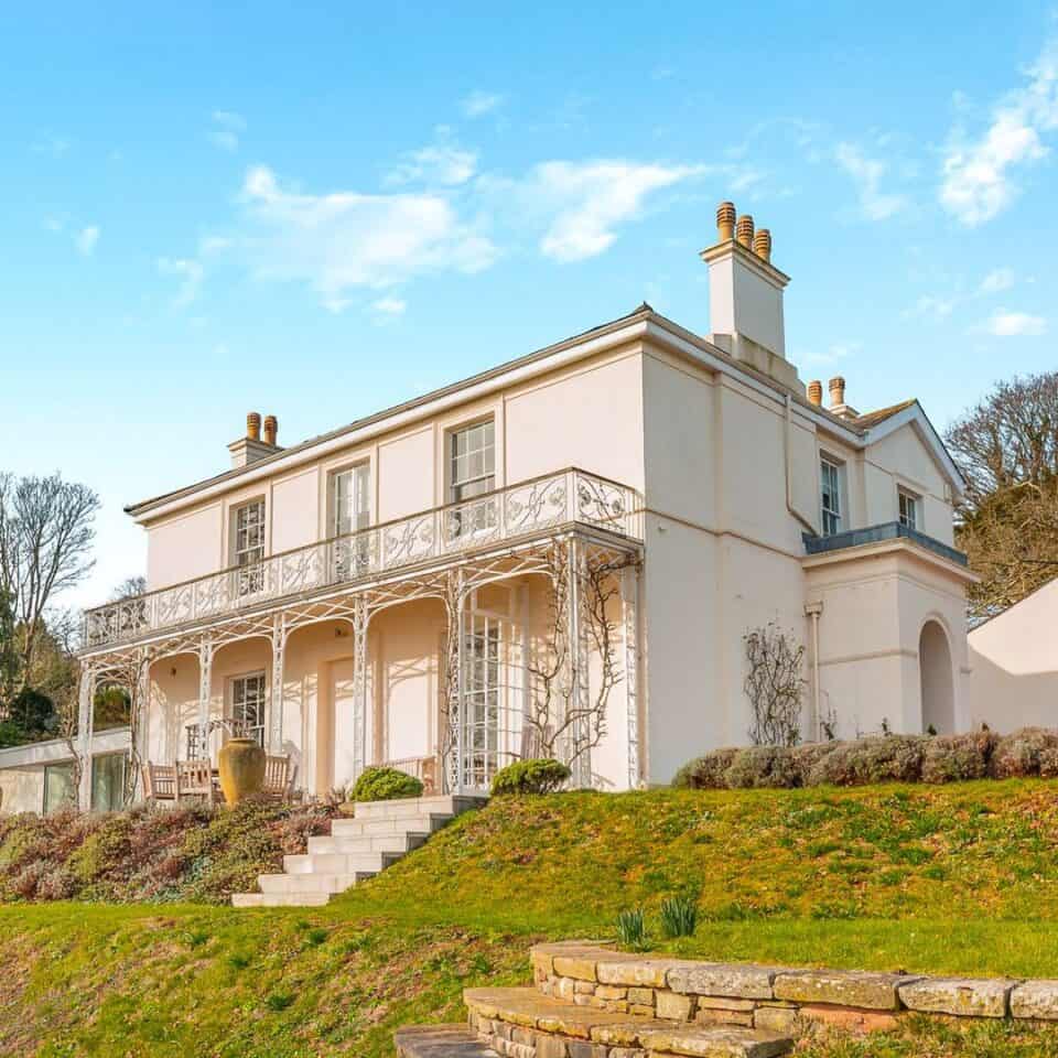 33 Coastal Houses That Will Take Your Breath Away – DecoFond