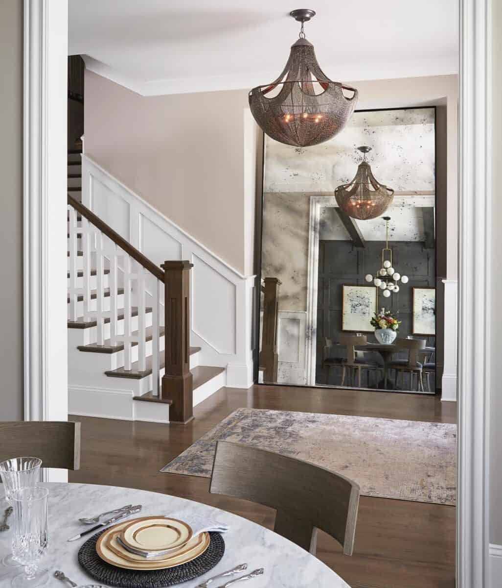 21 Foyer Chandeliers That Define Unparalleled Elegance – DecoFond