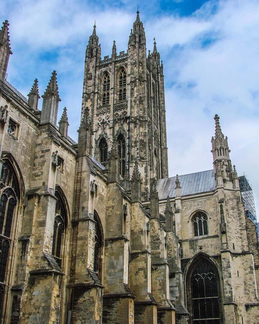 20 Gothic Churches that Will Transport You Through Time – DecoFond