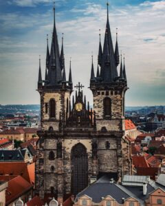 20 Gothic Churches that Will Transport You Through Time – DecoFond