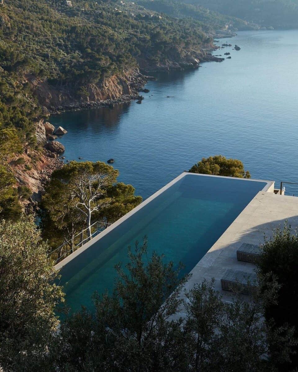 Why Infinity Pools Are the Pinnacle of Paradise: 19 Photos That Prove ...