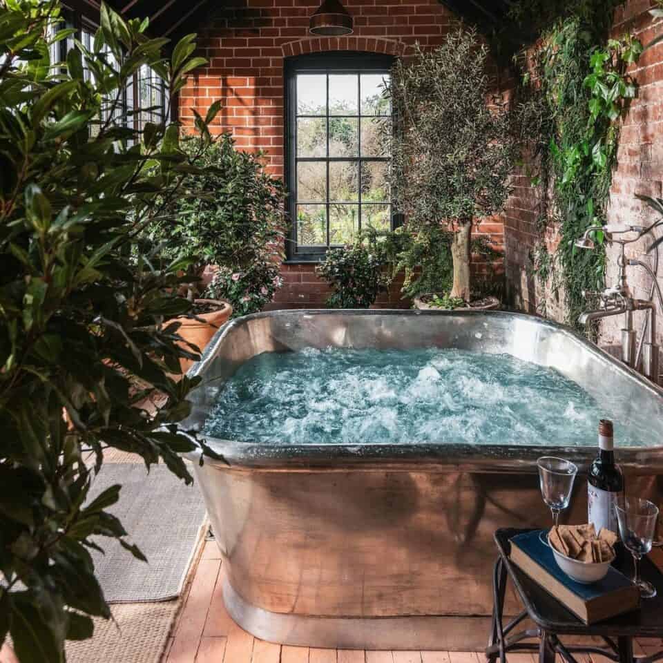 Relax in Style: Top 27 Outdoor Hot Tub Ideas For A Classy Backyard ...