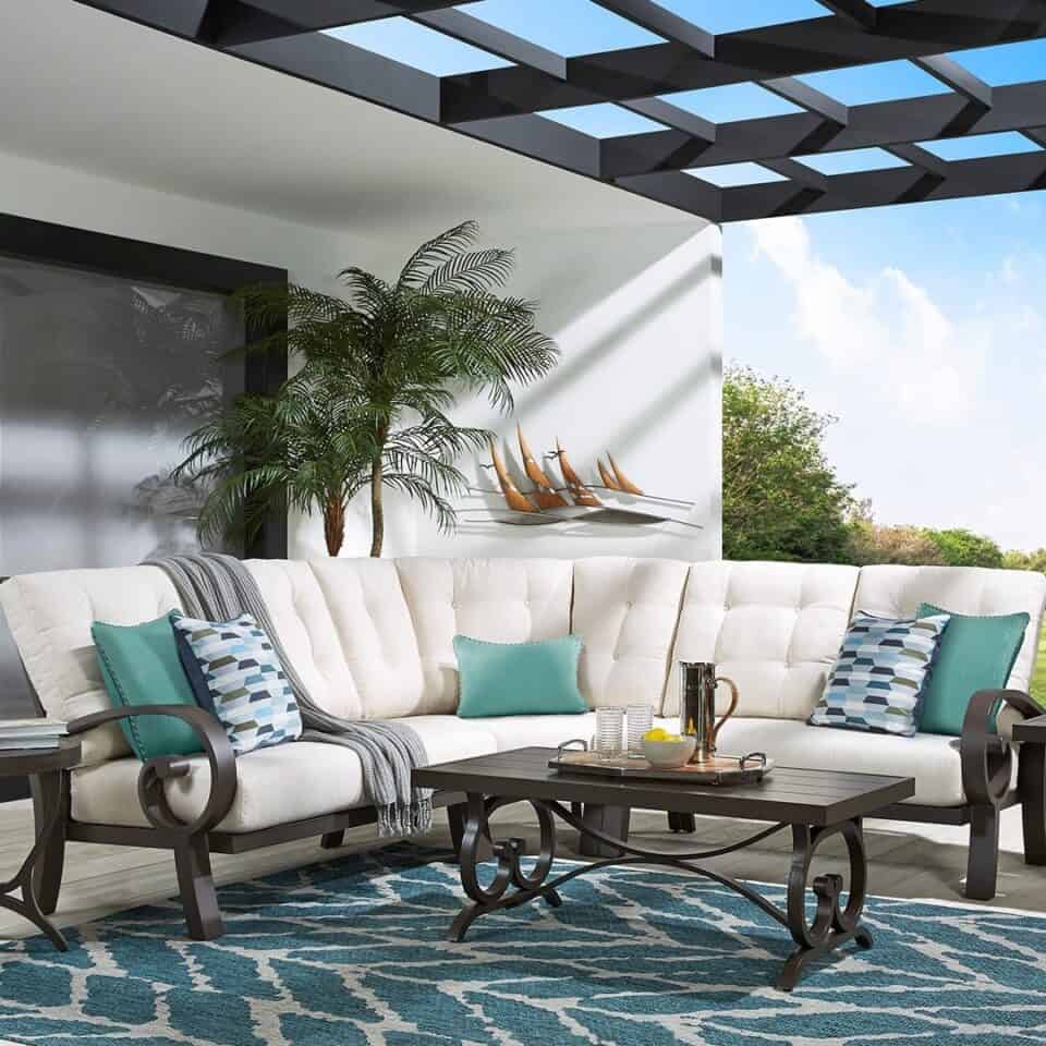 Where Style Meets Comfort: 23 Beautiful Outdoor Sectionals – DecoFond