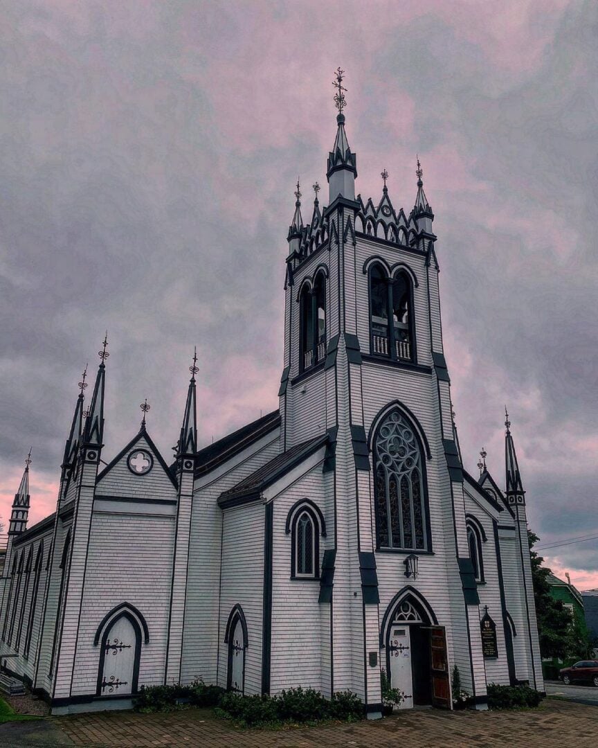 20 Gothic Churches that Will Transport You Through Time – DecoFond