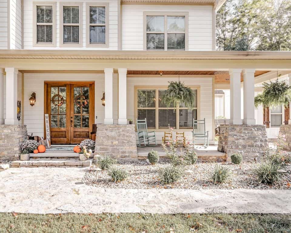 20 Front Porch Pillars: A Guide to Stylish Entrances – DecoFond