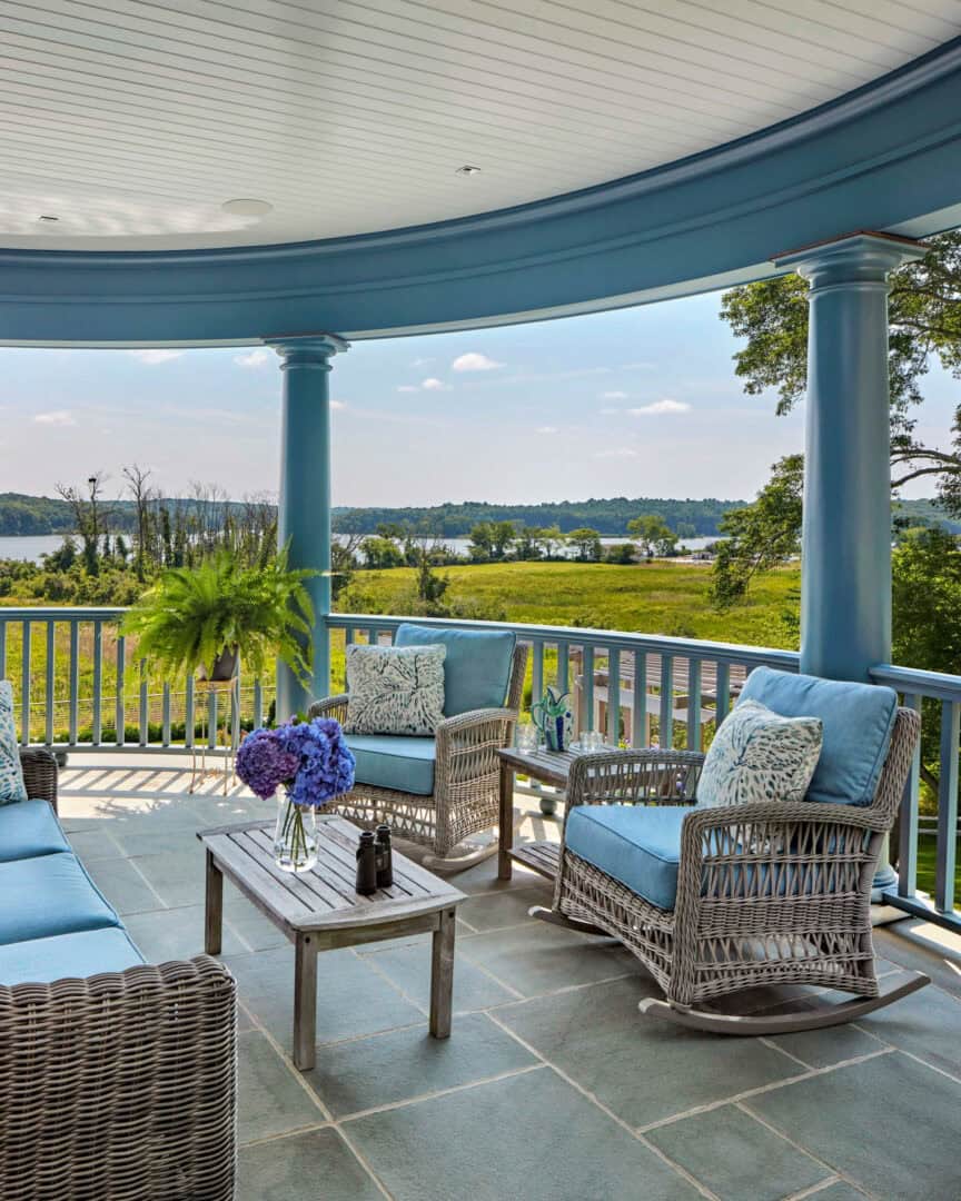 20 Front Porch Pillars: A Guide to Stylish Entrances – DecoFond