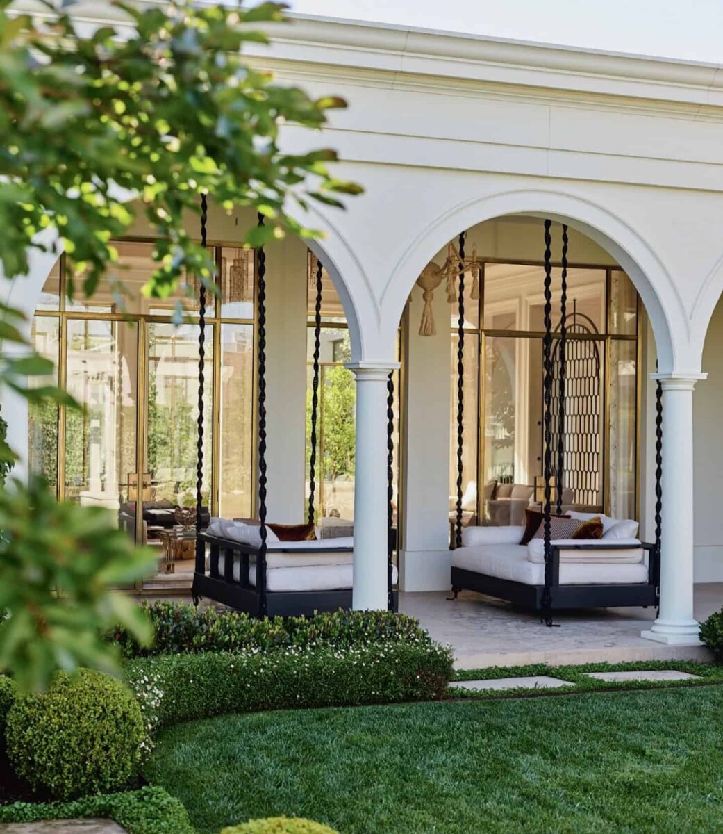 20 Front Porch Pillars: A Guide to Stylish Entrances – DecoFond