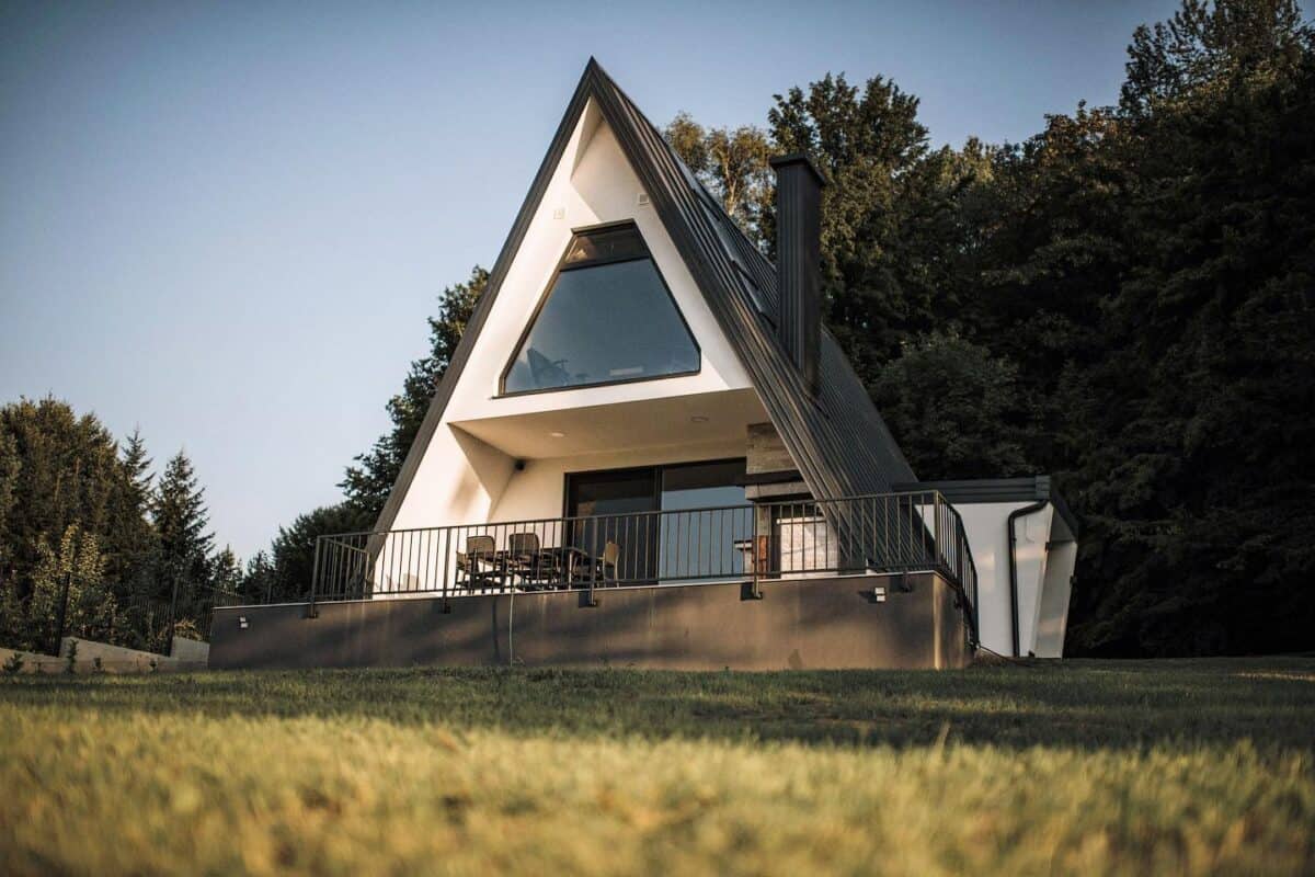 18 Modern Cabins – Majestic Sleek Retreats – DecoFond