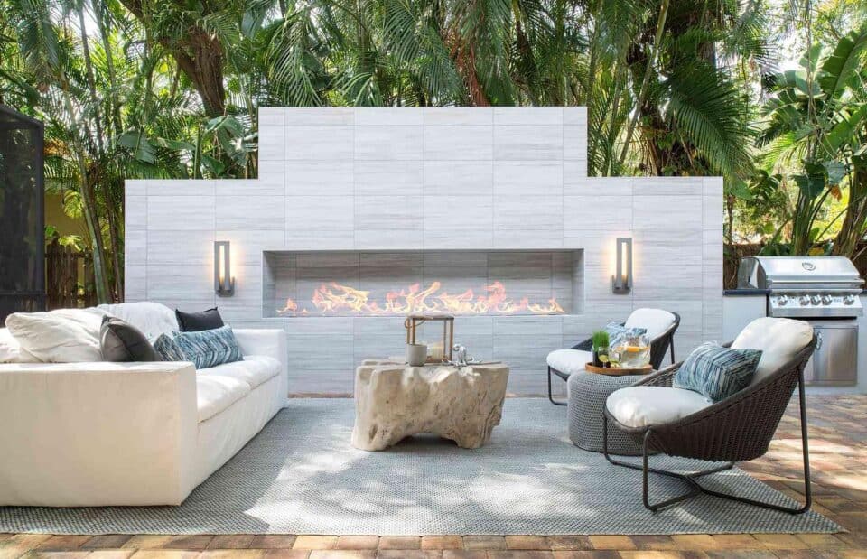 20 Modern Outdoor Fireplaces – Flaming Gardens – DecoFond