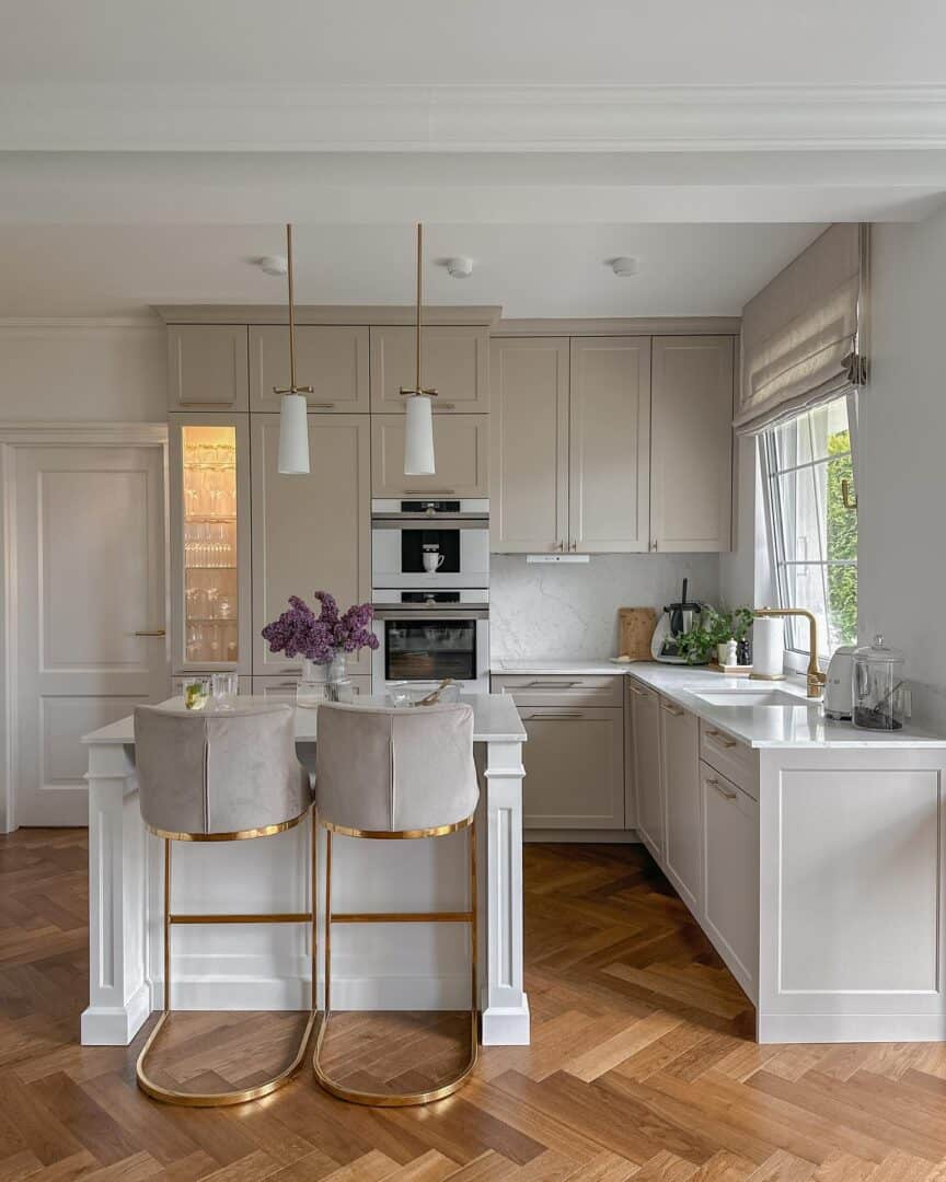 10 Small Kitchen Paint Colors That Work Magic in Tiny Spaces – DecoFond