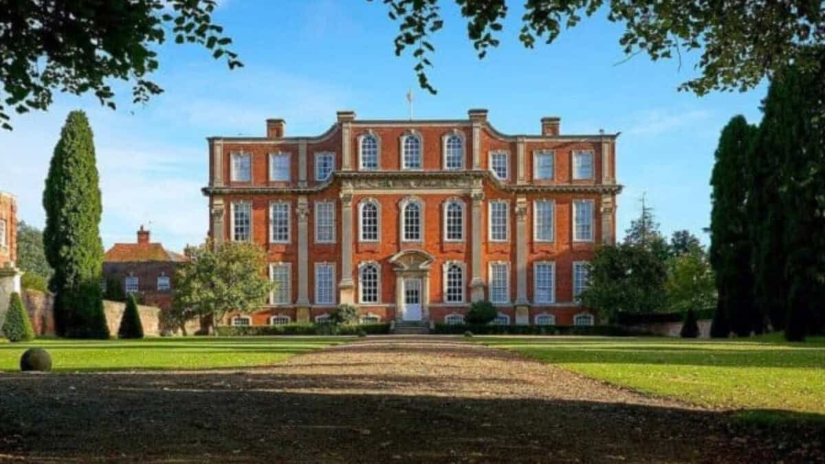 25 Georgian Houses: A Glimpse into the Past – DecoFond