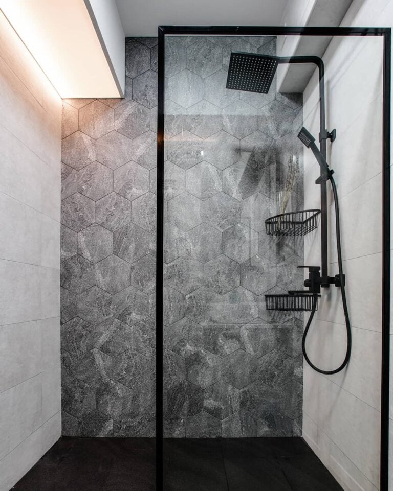 Geometric Gems: 18 Hexagon Bathroom Tiles That Add Character – DecoFond