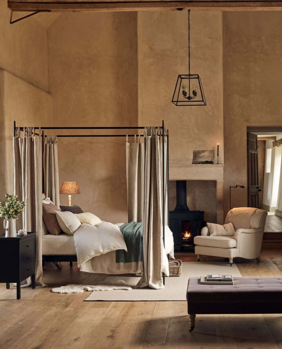 Dream in Style: 20 Stunning Four-Poster Beds to Elevate Your Bedroom ...