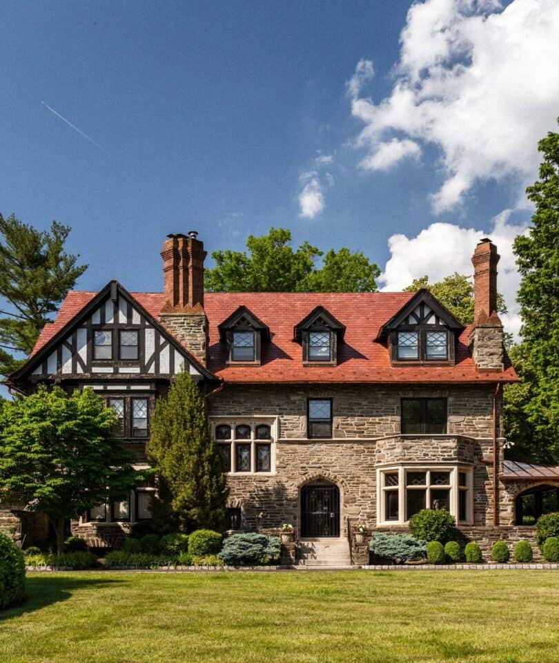 Explore Your Options: 15 Suburban House Styles Unveiled – DecoFond