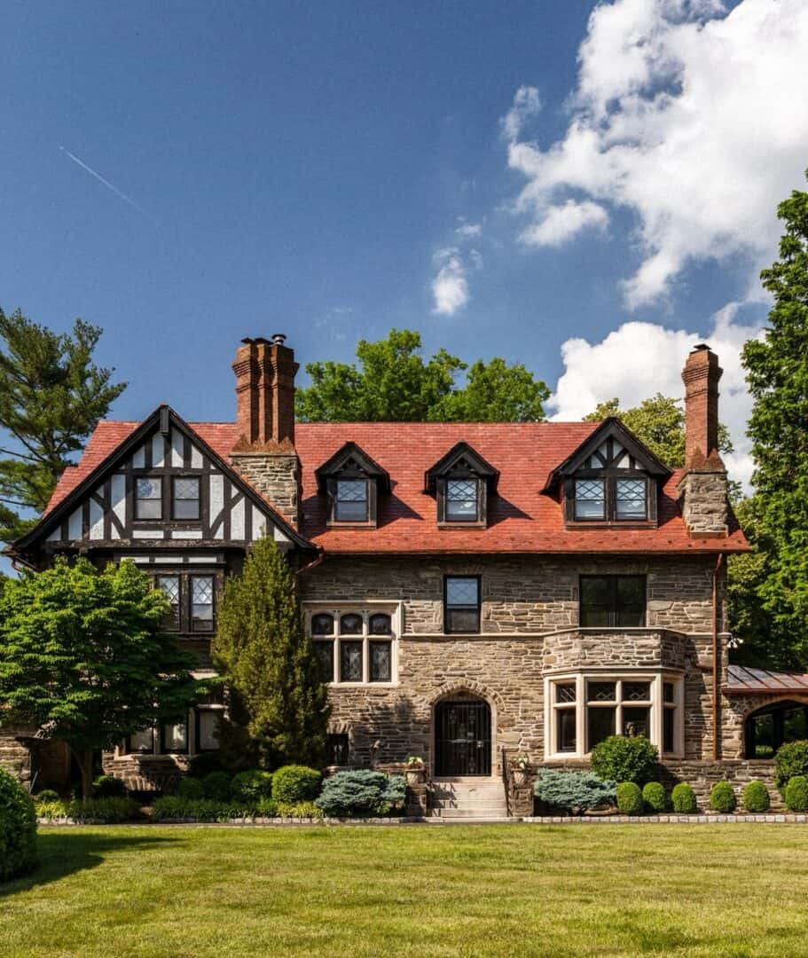 Explore Your Options: 15 Suburban House Styles Unveiled – DecoFond
