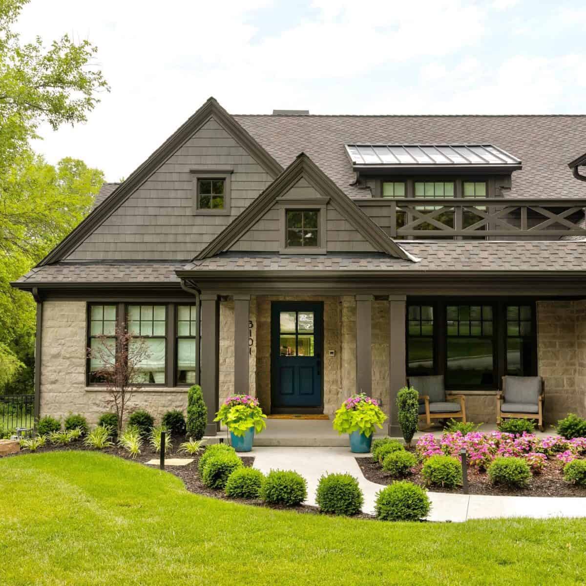 Explore Your Options: 15 Suburban House Styles Unveiled – DecoFond
