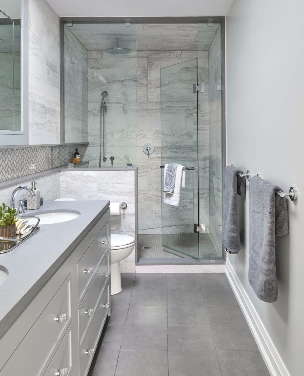 Small Wonders: 20 Genius Ideas for Narrow Bathrooms – DecoFond
