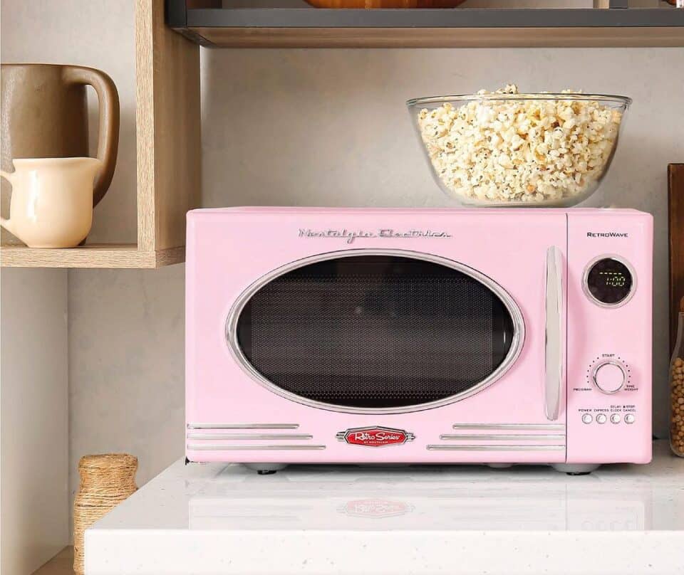 Turn Up the Nostalgia: 10 Retro Appliances That Steal the Show – DecoFond
