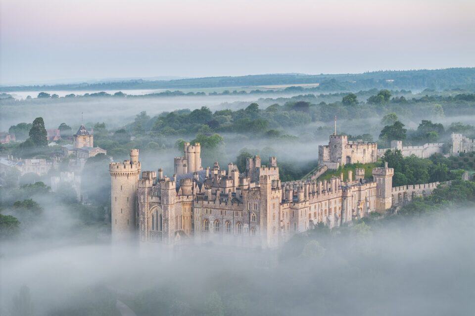 The 30 Most Beautiful Castles Around the World – DecoFond
